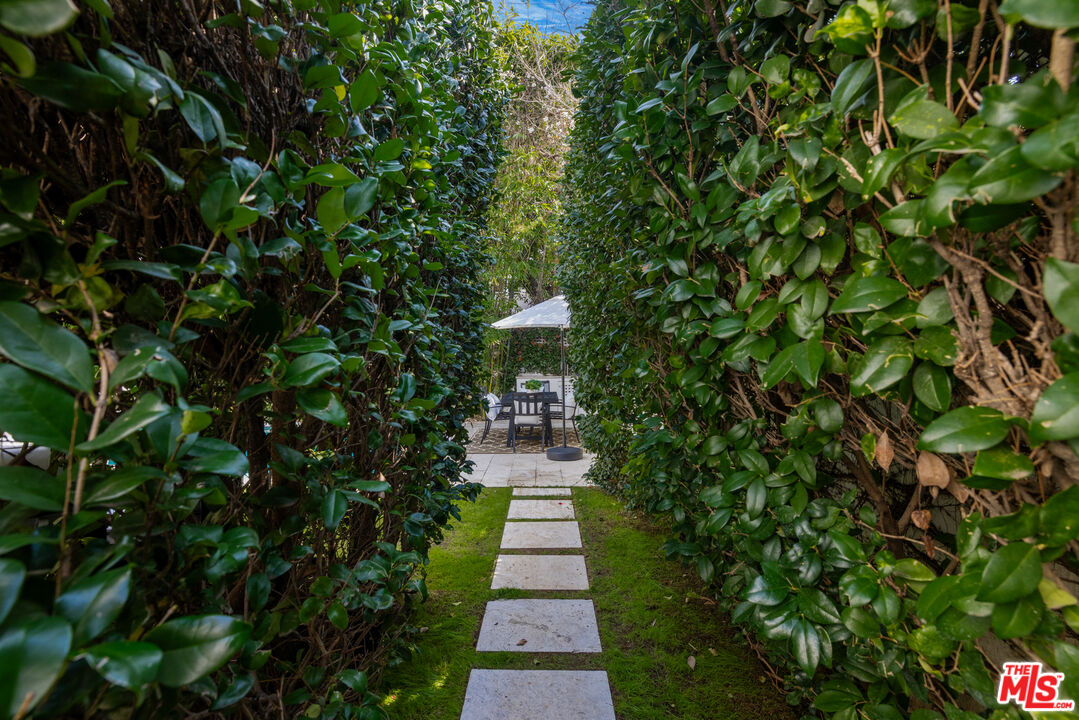 Miranda Otto List West Hollywood Home $2.75M | Lipstick Alley