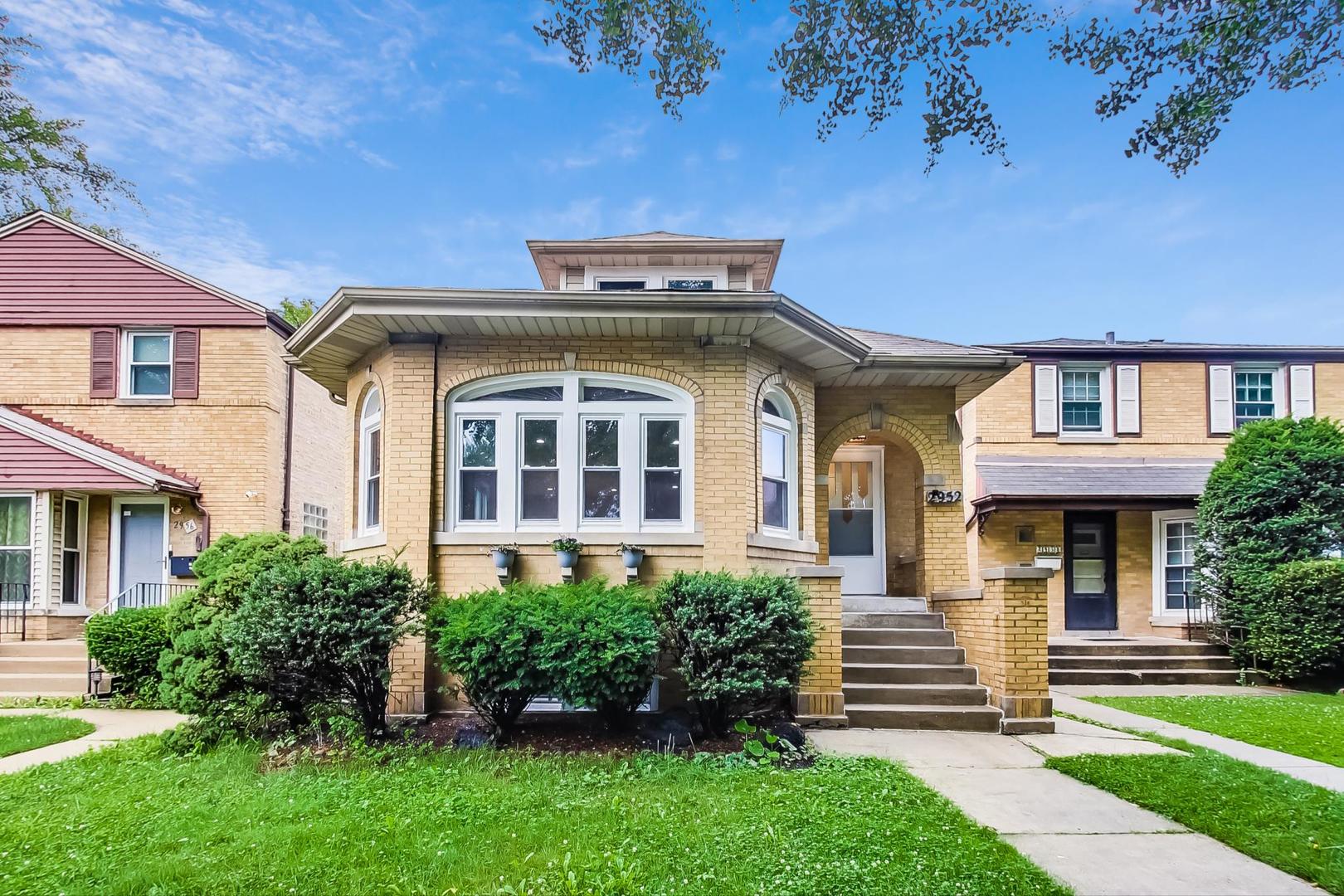 2952 West Chase Avenue, Chicago, IL 60645 | Compass