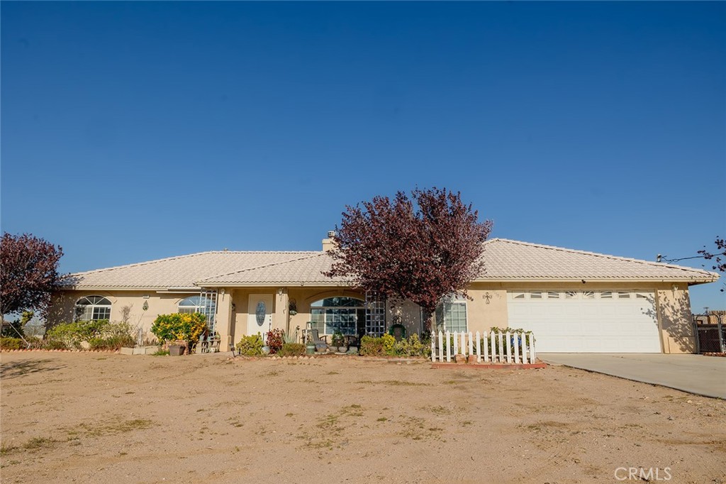 11587 Hemlock Avenue, Hesperia, CA 92345 | Compass
