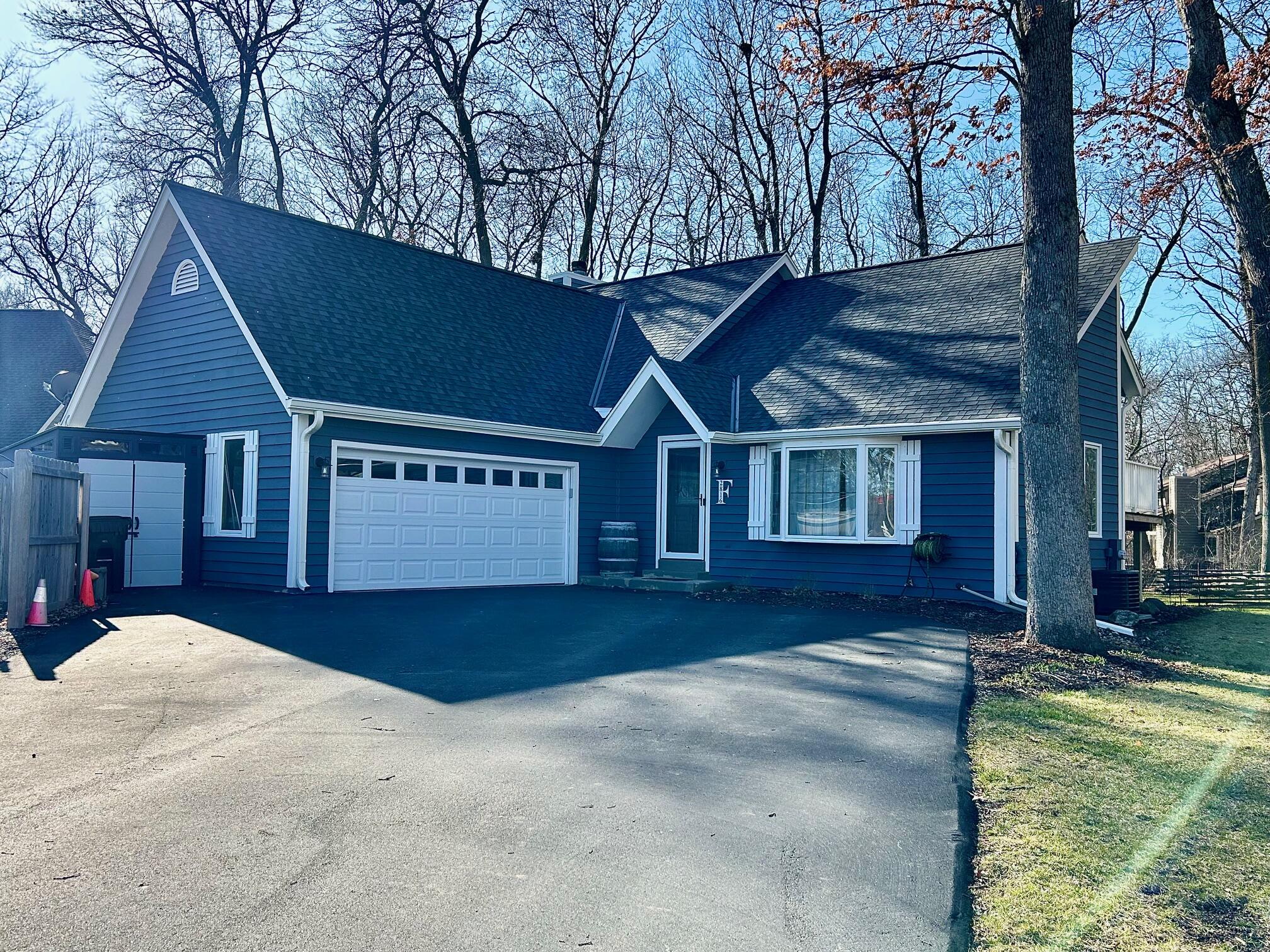 2816 Buck Road, Rochester, WI 53185 | Compass