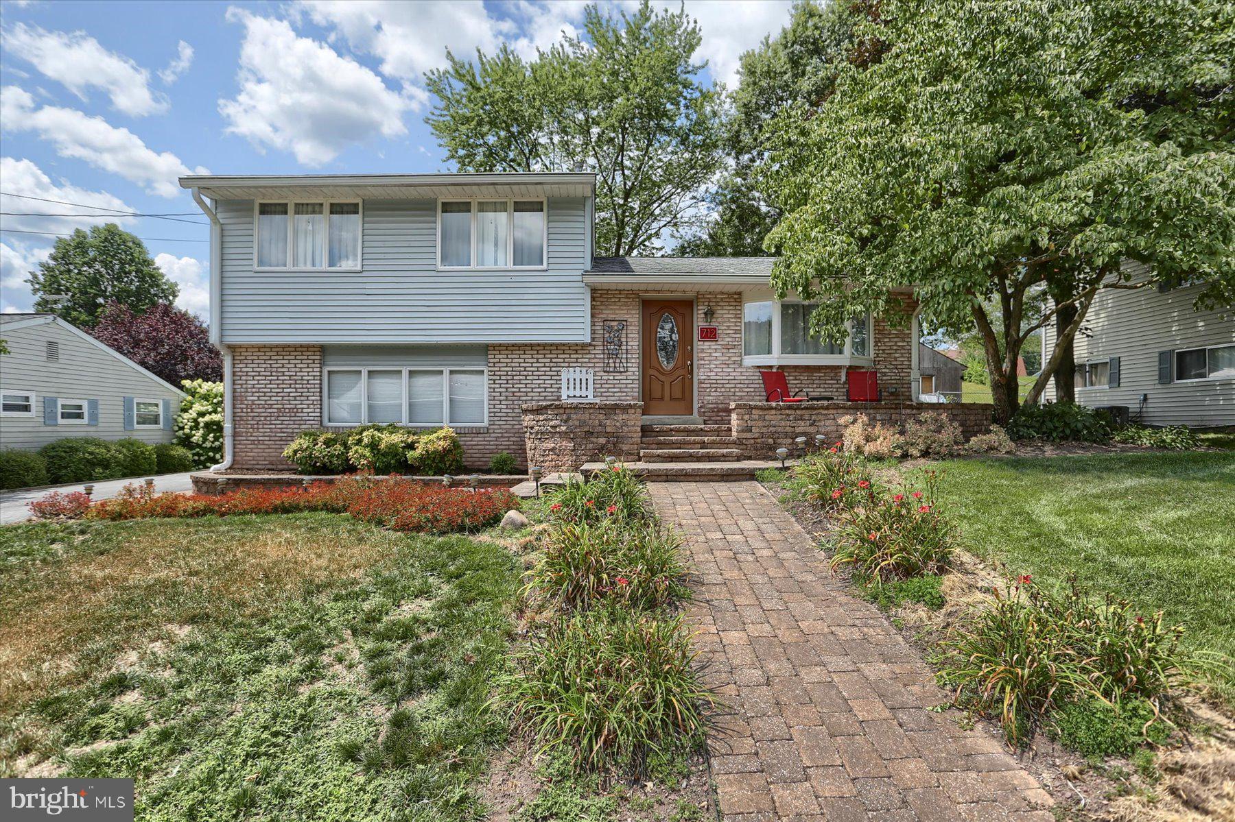 712 Edison Road, Dauphin, PA 17018 | Compass