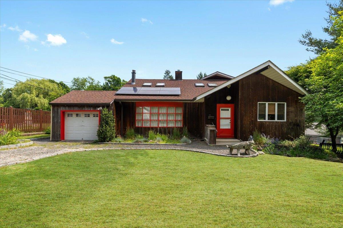 18 Harvard Ln, Hastings-on-Hudson, NY 10706 | MLS #875114 | Compass