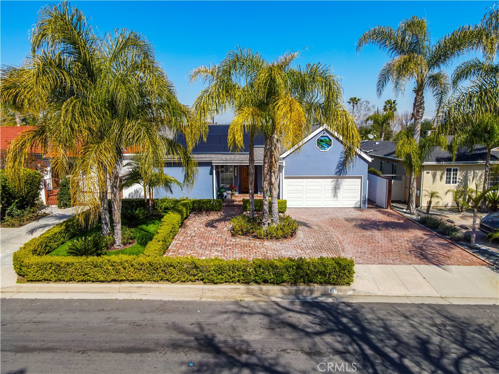 16711 Moorpark Street, Encino, CA 91436 | Compass