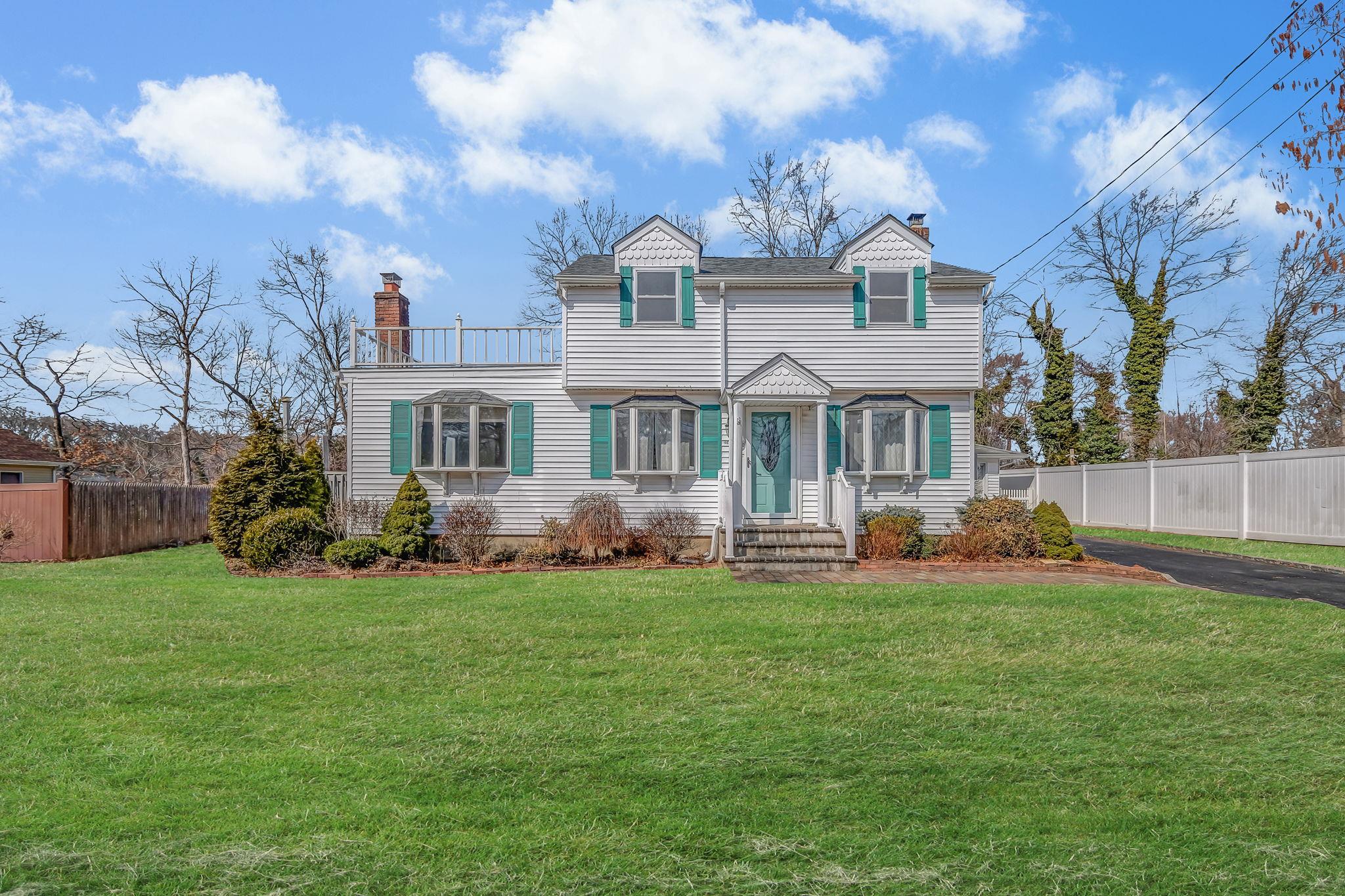 2543 Motor Parkway, Ronkonkoma, NY 11779 | MLS #830747 | Compass