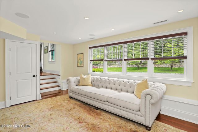 Jennifer Turano, Real Estate Agent - Compass