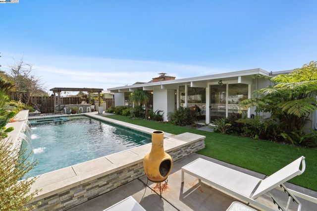 Thomas Westfall, Real Estate Agent - Compass