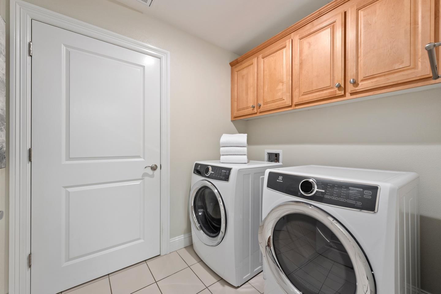 325 Channing Avenue, Unit 101, Palo Alto, CA 94301 | Compass