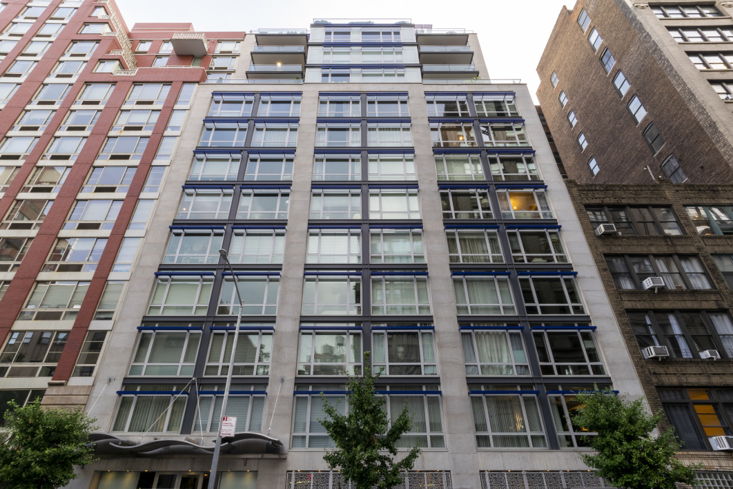 Chelsea Green at 151 W 21st St - Manhattan, NY | Compass