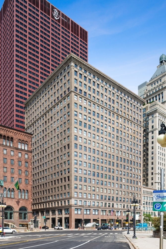 330 S Michigan Ave in Chicago, IL | Compass