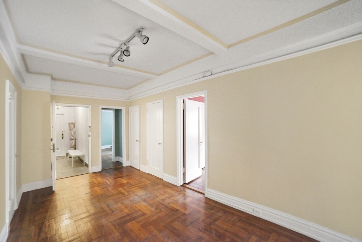 37 Riverside Drive, Unit 5B | Compass