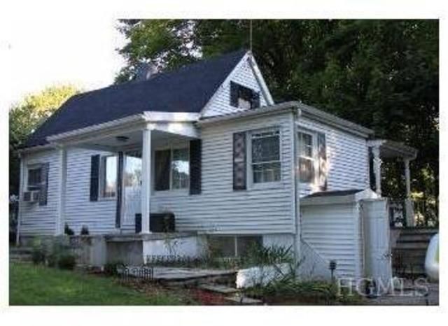 8 Rosalind Avenue, Pleasantville, NY 10570 | Compass