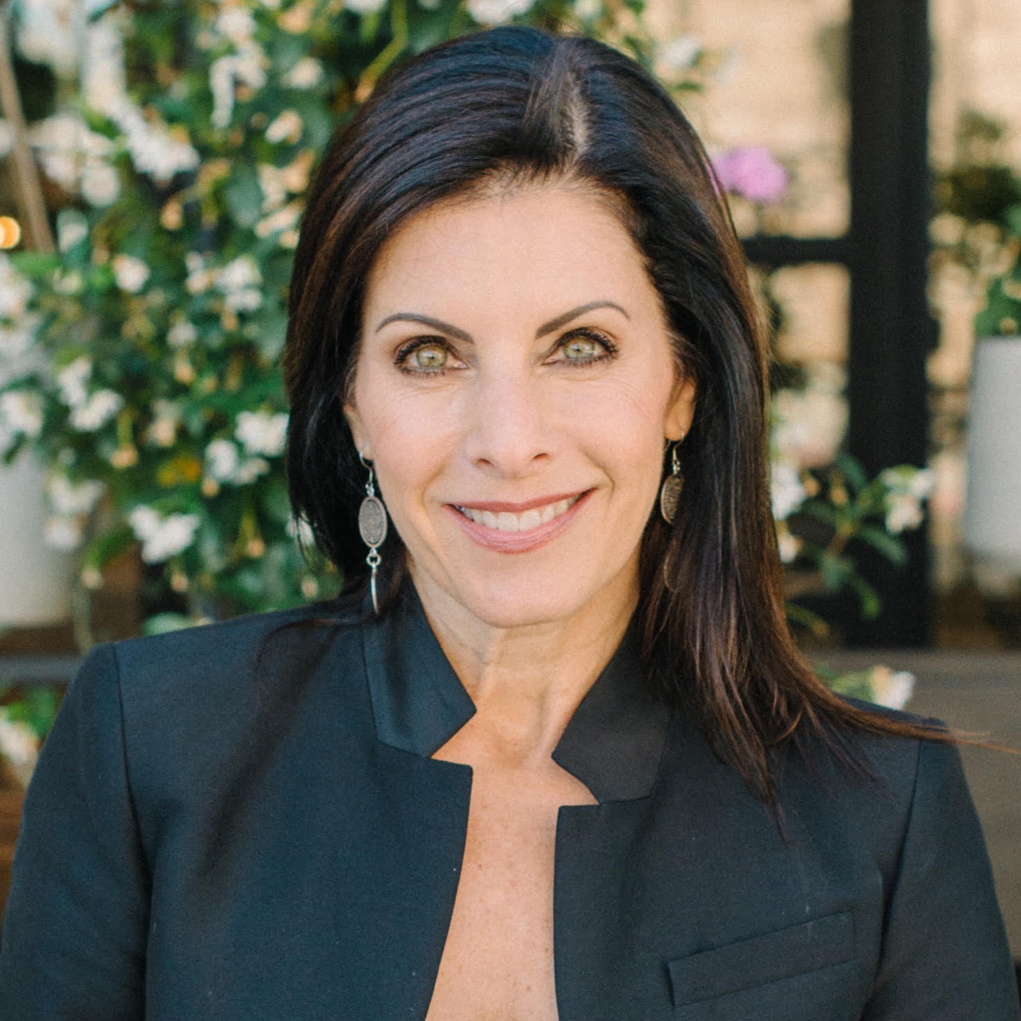 Julie Mollo, Real Estate Agent - Compass