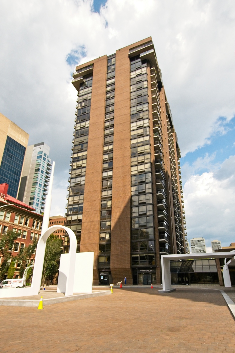 Independence Place at 233 S 6th St - Philadelphia, PA | Compass